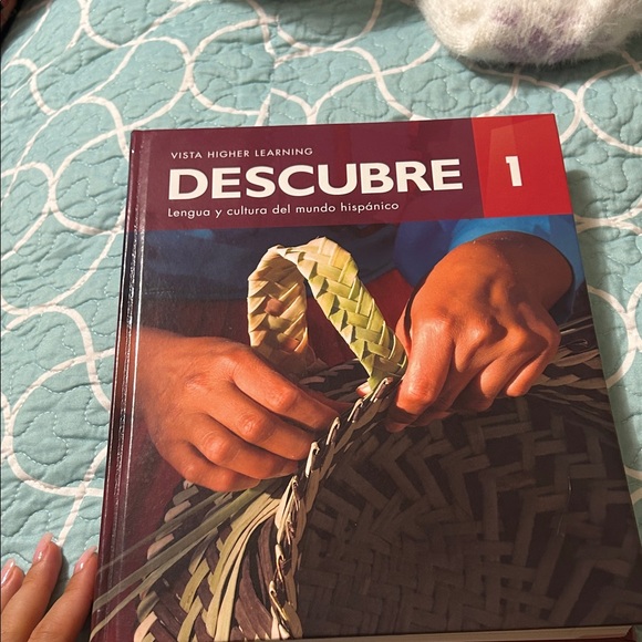 Other | Descubre 1 Spanish Textbook | Poshmark